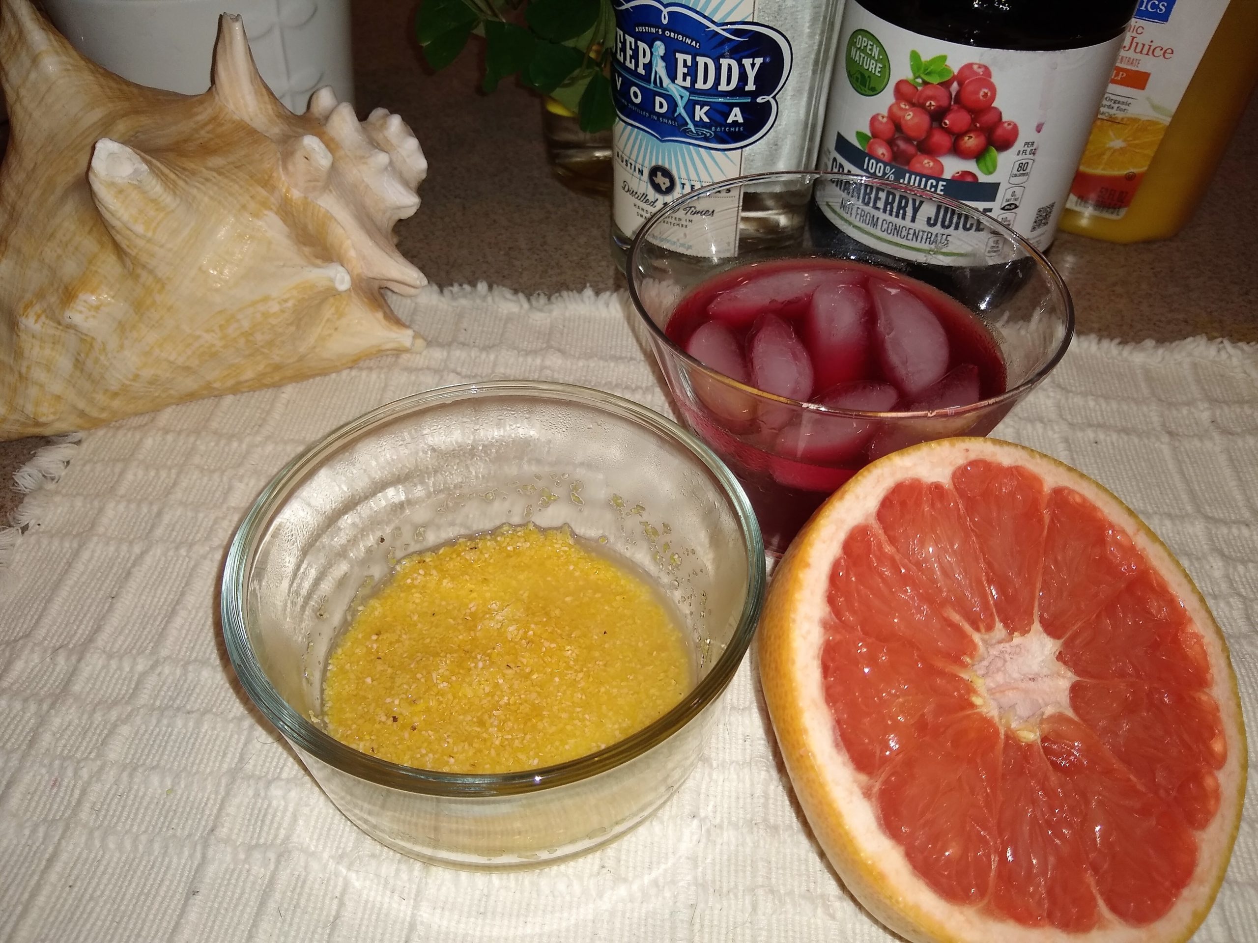 Exfoliate & Enjoy! 3 DIY Fruity Facial Masks + Cocktails | AZ SpaGirls